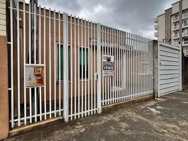Casa / Sobrado para Venda em Ponta Grossa/PR Nova Rússia 3 Quartos