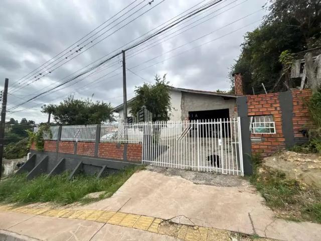 Casa / Sobrado para Venda em Ponta Grossa/PR Nova Rússia 3 Quartos