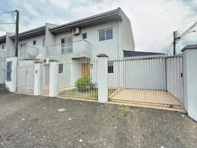 Casa / Sobrado para Venda em Ponta Grossa/PR Nova Rússia 3 Quartos