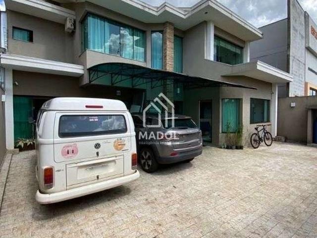 Casa / Sobrado para Venda em Ponta Grossa/PR Oficinas 4 Quartos