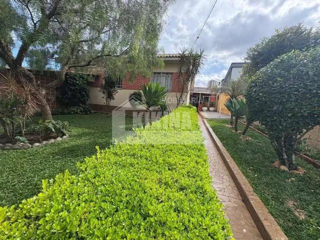Casa / Sobrado para Venda em Ponta Grossa/PR Oficinas 3 Quartos
