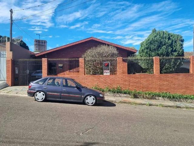 Casa / Sobrado para Venda em Ponta Grossa/PR Oficinas 3 Quartos