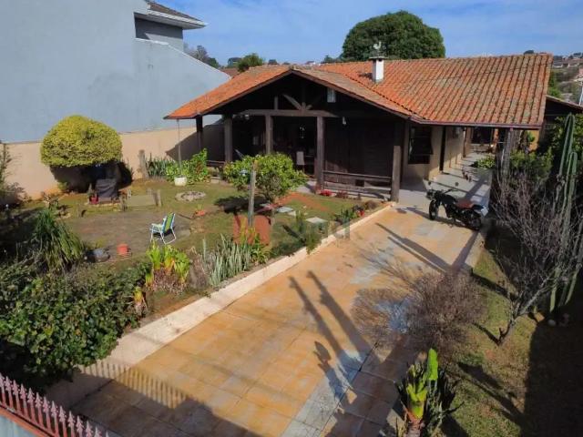 Casa / Sobrado para Venda em Ponta Grossa/PR Oficinas 3 Quartos