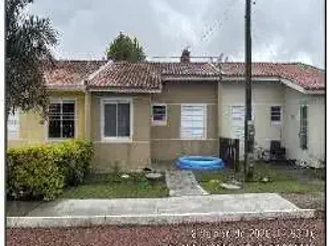 Casa / Sobrado para Venda em Ponta Grossa/PR Orfãs 1 Quartos