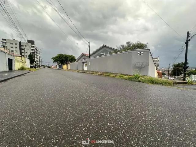 Casa / Sobrado para Venda em Ponta Grossa/PR Orfãs 3 Quartos