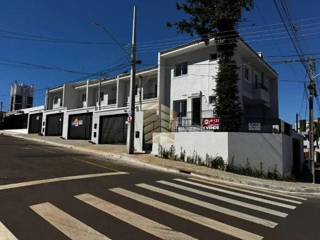 Casa / Sobrado para Venda em Ponta Grossa/PR Orfãs 3 Quartos