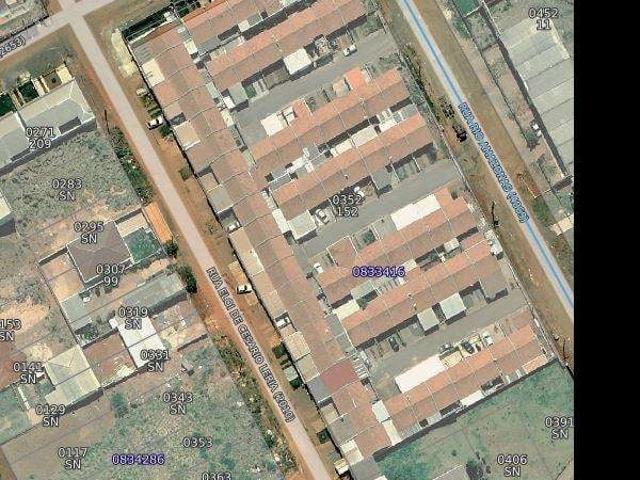 Casa / Sobrado para Venda em Ponta Grossa/PR Periquitos 2 Quartos