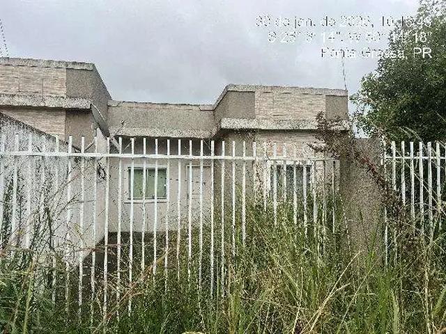 Casa / Sobrado para Venda em Ponta Grossa/PR Piriquitos 2 Quartos