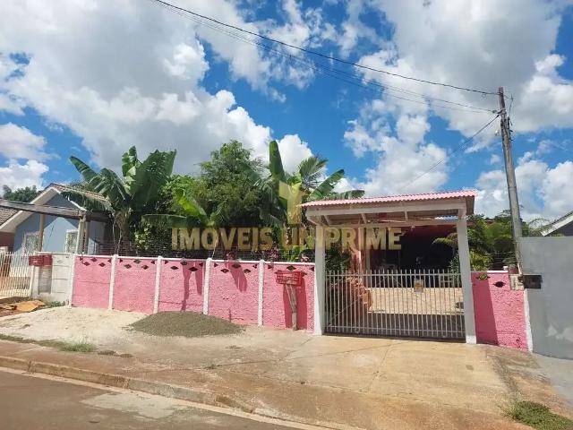 Casa / Sobrado para Venda em Ponta Grossa/PR Piriquitos 2 Quartos