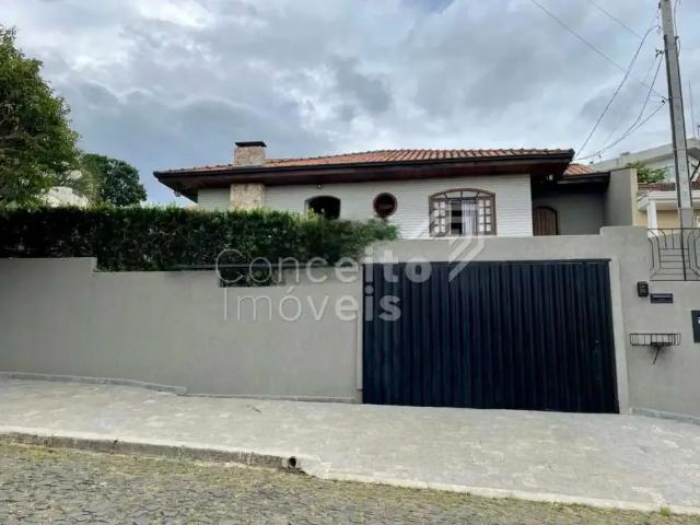 Casa / Sobrado para Venda em Ponta Grossa/PR Ronda 3 Quartos