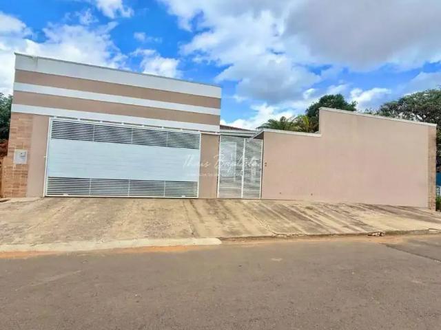 Casa / Sobrado para Venda em Ponta Grossa/PR Ronda 3 Quartos