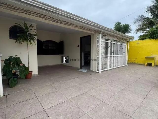 Casa / Sobrado para Venda em Pontal do Paraná/PR Canoas 3 Quartos