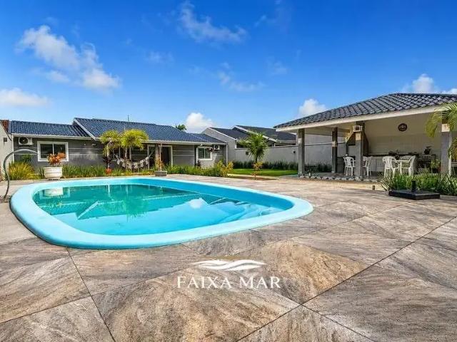 Casa / Sobrado para Venda em Pontal do Paraná/PR Canoas 4 Quartos