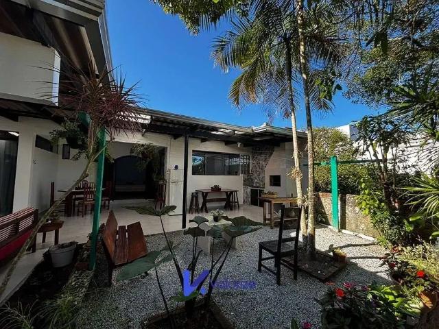 Casa / Sobrado para Venda em Pontal do Paraná/PR Carmery 2 Quartos