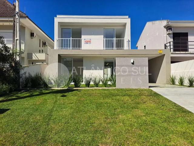 Casa / Sobrado para Venda em Pontal do Paraná/PR Atami 4 Quartos
