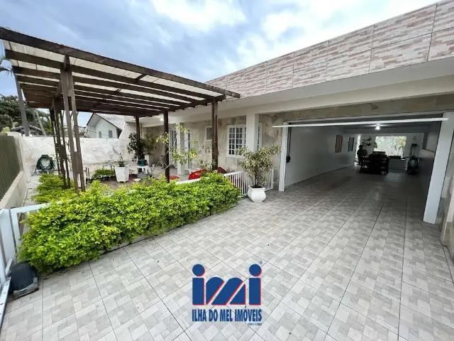 Casa / Sobrado para Venda em Pontal do Paraná/PR Balneário Itapuã 5 Quartos