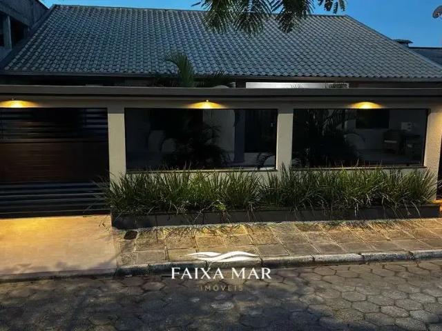 Casa / Sobrado para Venda em Pontal do Paraná/PR Guarapari 4 Quartos