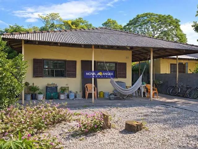 Casa / Sobrado para Venda em Pontal do Paraná/PR Olho D’ Água 3 Quartos