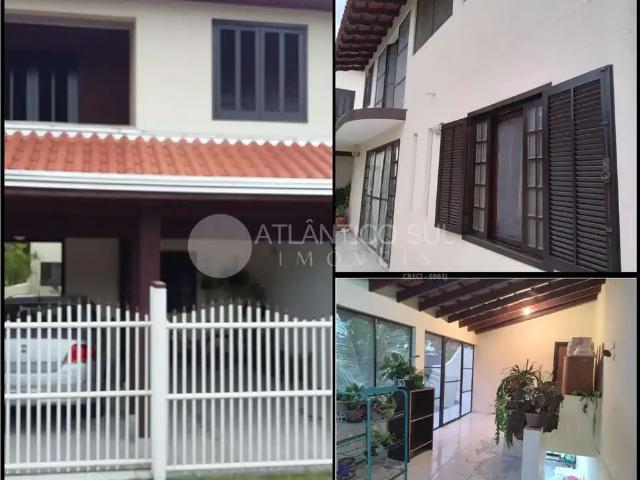 Casa / Sobrado para Venda em Pontal do Paraná/PR Leblon 3 Quartos