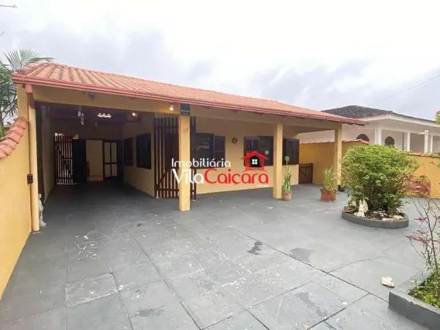 Casa / Sobrado para Venda em Pontal do Paraná/PR Santa Terezinha 4 Quartos