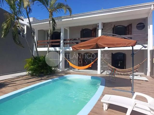 Casa / Sobrado para Venda em Pontal do Paraná/PR Santa Terezinha 4 Quartos