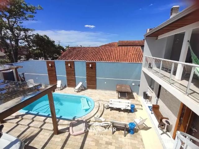 Casa / Sobrado para Venda em Pontal do Paraná/PR Santa Terezinha 4 Quartos