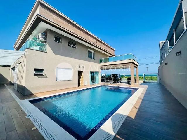 Casa / Sobrado para Venda em Pontal do Paraná/PR Santa Terezinha 5 Quartos