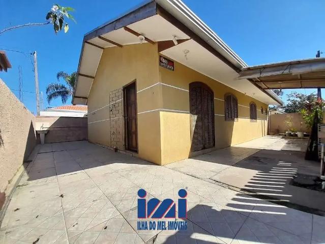 Casa / Sobrado para Venda em Pontal do Paraná/PR Shangri lá 4 Quartos