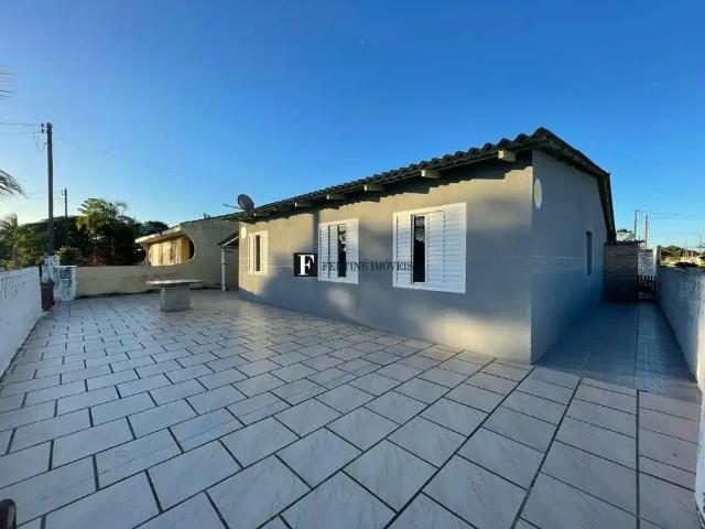 Casa / Sobrado para Venda em Pontal do Paraná/PR Shangri lá 4 Quartos