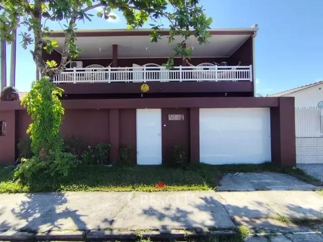 Casa / Sobrado para Venda em Pontal do Paraná/PR Shangri lá 4 Quartos
