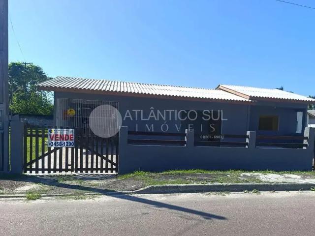 Casa / Sobrado para Venda em Pontal do Paraná/PR Shangri lá 2 Quartos