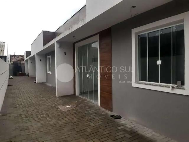Casa / Sobrado para Venda em Pontal do Paraná/PR Shangri lá 2 Quartos