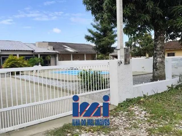 Casa / Sobrado para Venda em Pontal do Paraná/PR Shangri lá 3 Quartos