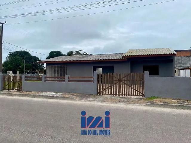 Casa / Sobrado para Venda em Pontal do Paraná/PR Shangri lá 3 Quartos