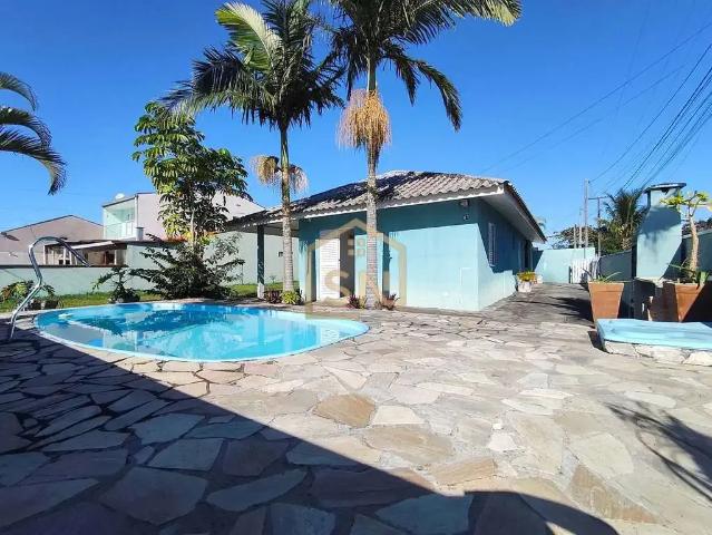 Casa / Sobrado para Venda em Pontal do Paraná/PR Shangri lá 3 Quartos