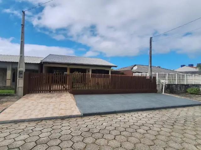 Casa / Sobrado para Venda em Pontal do Paraná/PR Shangri lá 3 Quartos