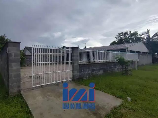 Casa / Sobrado para Venda em Pontal do Paraná/PR Shangri lá 3 Quartos