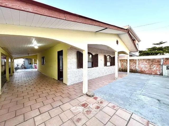 Casa / Sobrado para Venda em Pontal do Paraná/PR Shangri lá 3 Quartos