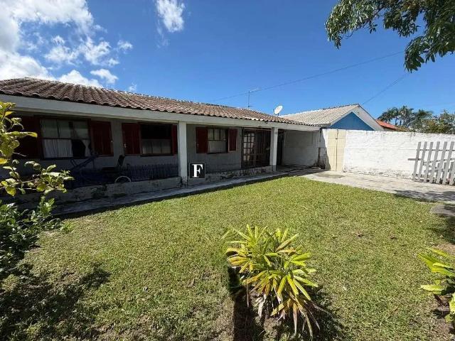Casa / Sobrado para Venda em Pontal do Paraná/PR Shangri lá 3 Quartos