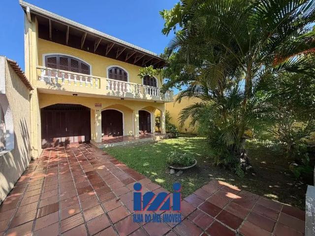 Casa / Sobrado para Venda em Pontal do Paraná/PR Pontal do Sul 5 Quartos
