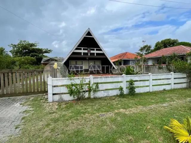 Casa / Sobrado para Venda em Pontal do Paraná/PR Pontal do Sul 5 Quartos