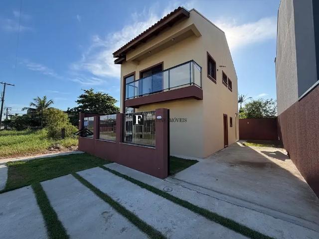 Casa / Sobrado para Venda em Pontal do Paraná/PR Pontal do Sul 3 Quartos