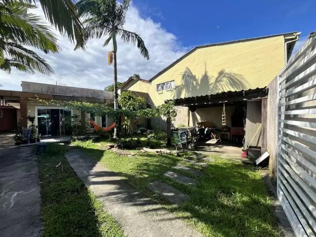 Casa / Sobrado para Venda em Pontal do Paraná/PR Pontal do Sul 3 Quartos