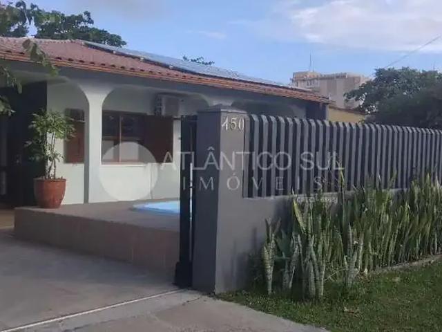 Casa / Sobrado para Venda em Pontal do Paraná/PR Praia de Leste 4 Quartos