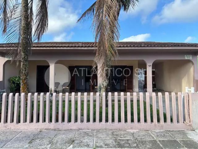 Casa / Sobrado para Venda em Pontal do Paraná/PR Praia de Leste 4 Quartos