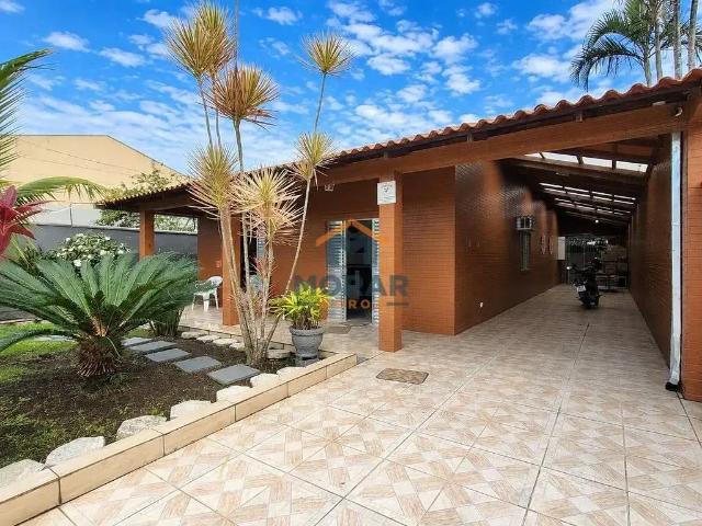 Casa / Sobrado para Venda em Pontal do Paraná/PR Praia de Leste 4 Quartos