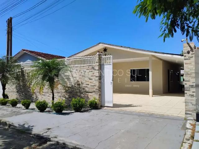 Casa / Sobrado para Venda em Pontal do Paraná/PR Praia de Leste 6 Quartos