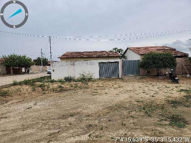 Casa / Sobrado para Venda em Pocinhos/PB Centro 2 Quartos
