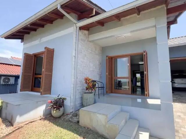 Casa / Sobrado para Venda em Portão/RS Centro 3 Quartos