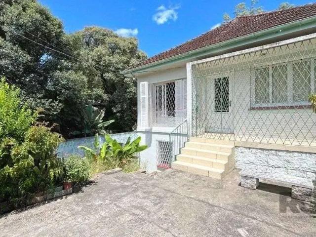 Casa / Sobrado para Venda em Porto Alegre/RS Teresópolis 4 Quartos